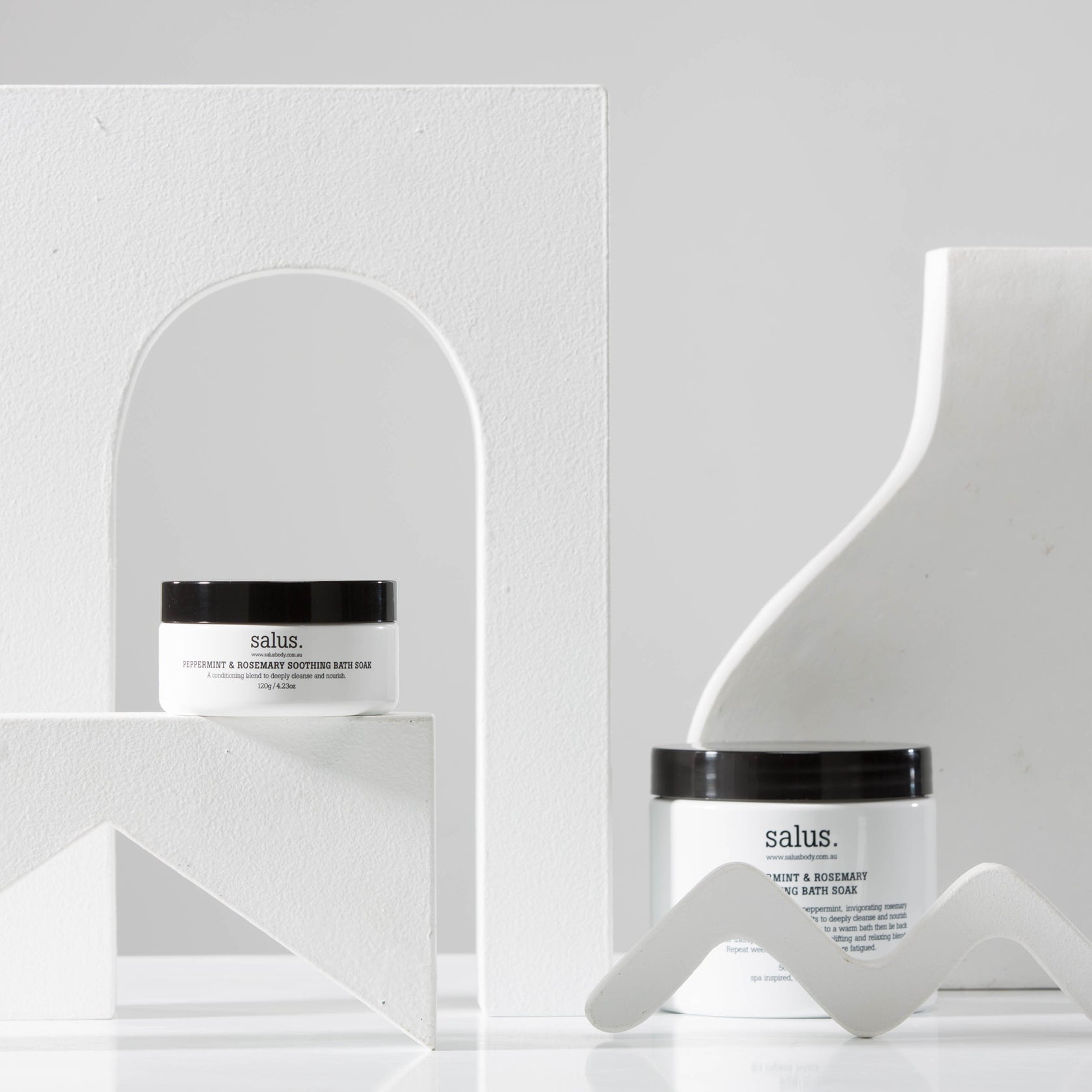 Peppermint & Rosemary Soothing Bath Soak – Salus Body